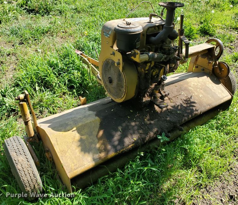 Mott flail mower in Claflin, KS | Item DF8941 sold | Purple Wave