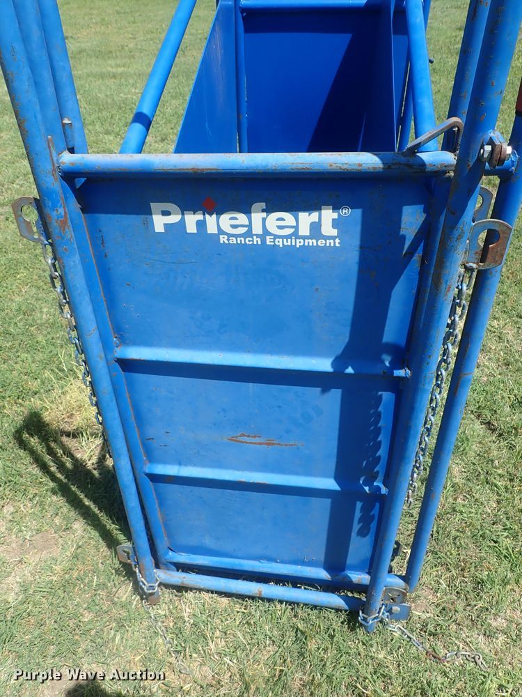Priefert goat chute in Maize, KS | Item DG2202 sold | Purple Wave