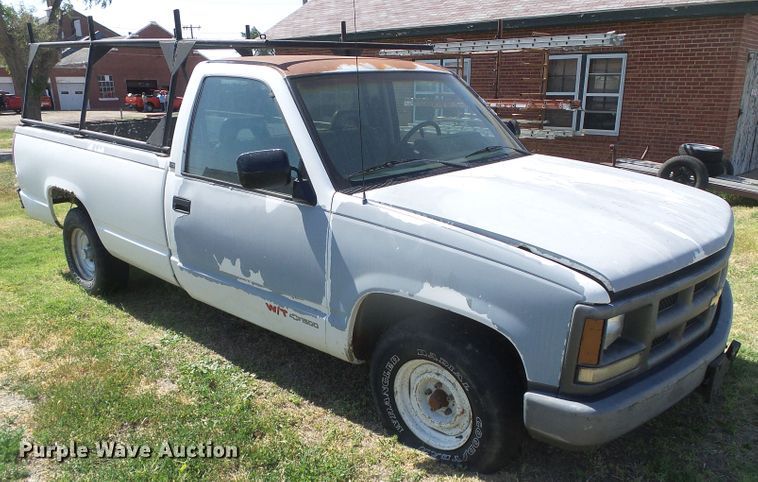 1992 Chevrolet Cheyenne 1500 pickup truck in Fort Dodge, KS | Item ...