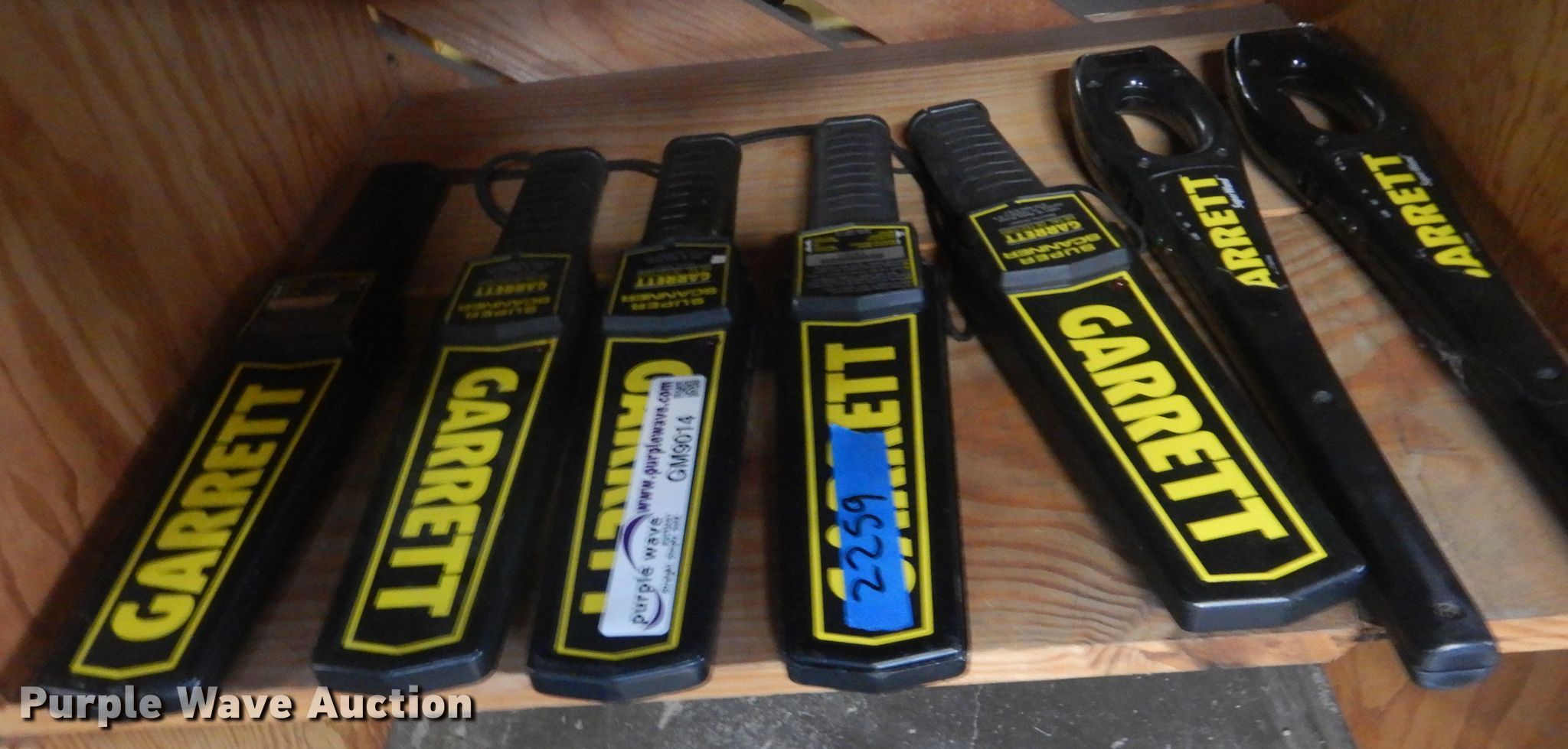 (7) Garrett handheld scanners in Tulsa, OK | Item GM9014 sold | Purple Wave