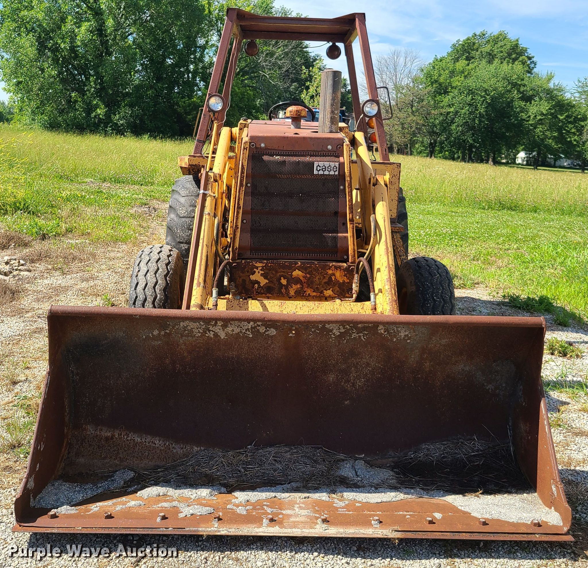 1984 Case 480LL landscape tractor in Belton, MO | Item GT9051 sold ...