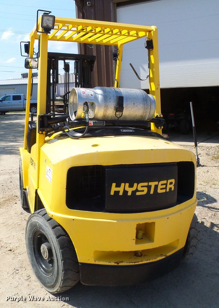 Hyster H80XM forklift in Eldon, MO | Item DG1945 sold | Purple Wave