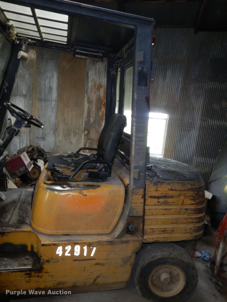 Caterpillar DP30 forklift in South Coffeyville, OK | Item GT9279 sold ...