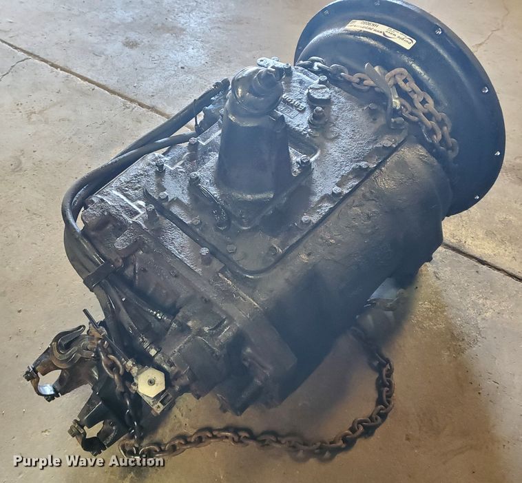 Eaton Fuller nine speed manual transmission in Russell, KS | Item ...