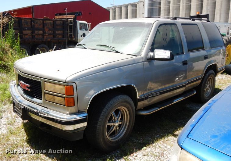 1999 GMC Yukon 1500 SUV in Atchison, KS | Item DJ4282 sold | Purple Wave