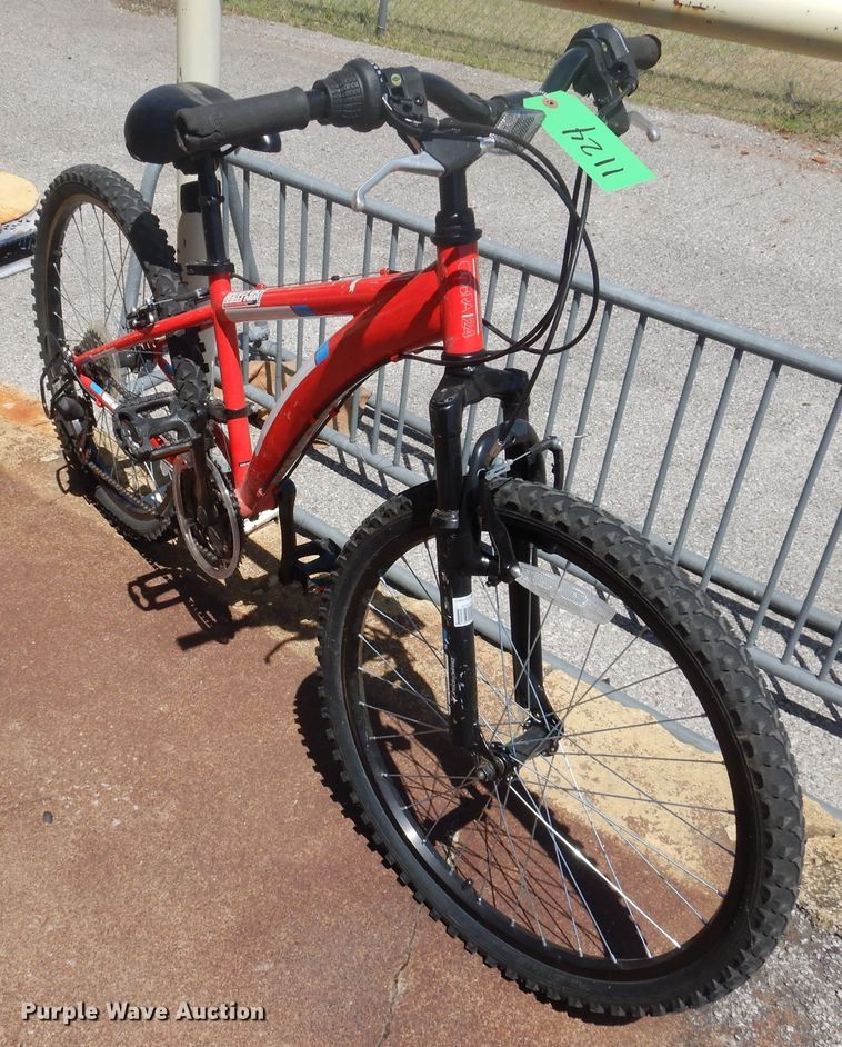 Diamondback Cobra bicycle in Tulsa, OK | Item HV9039 sold | Purple Wave