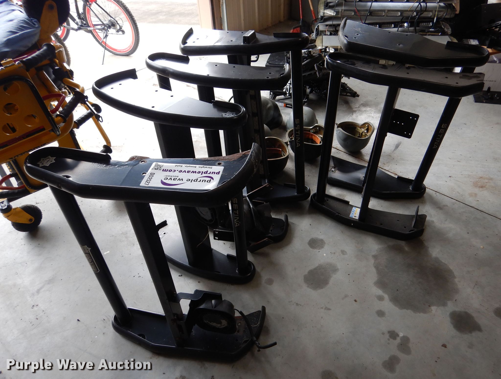 (6) Setina grill guards in Gladstone, MO | Item DD2527 sold | Purple Wave