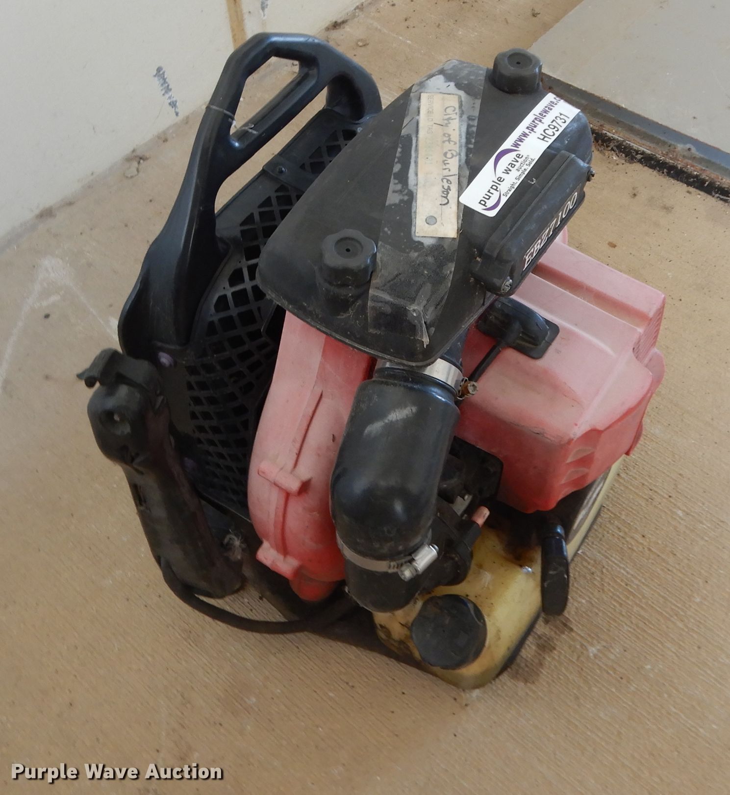 Redmax EBZ7100 blower in Burleson, TX | Item HC9731 sold | Purple Wave