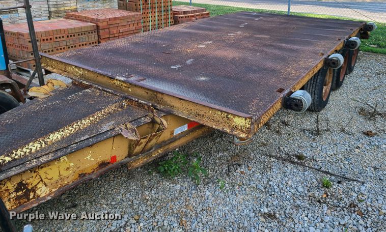 1980 utility trailer in Sedalia, MO | Item GT9140 sold | Purple Wave