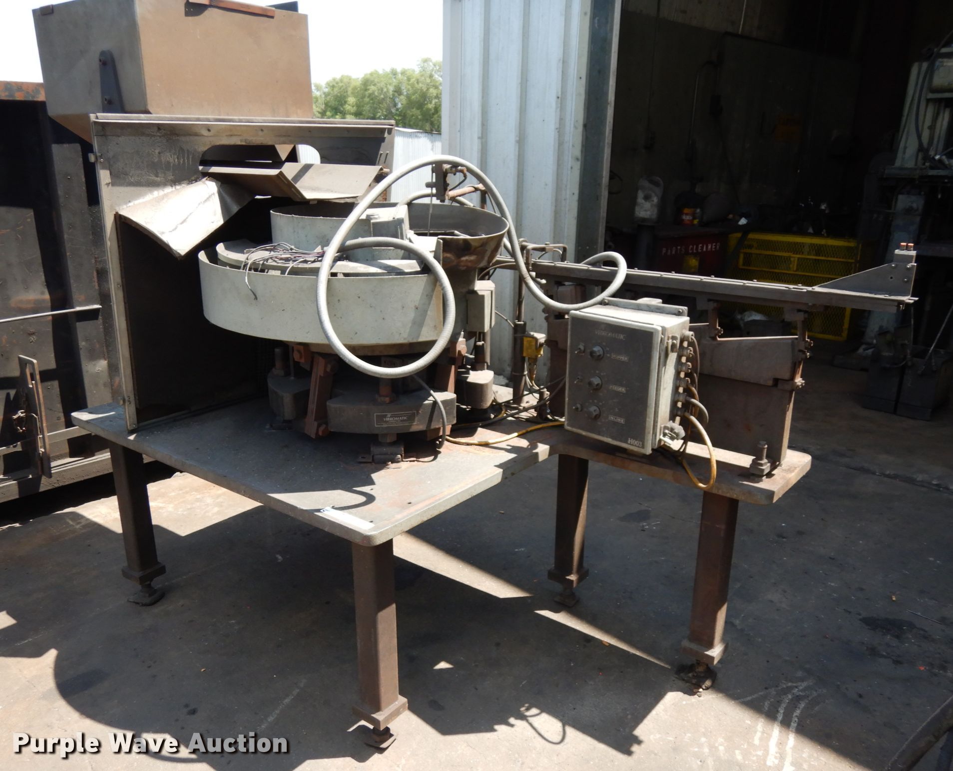 Vibromatic H003 vibratory sorter in Hiawatha, KS | Item DO9275 sold ...