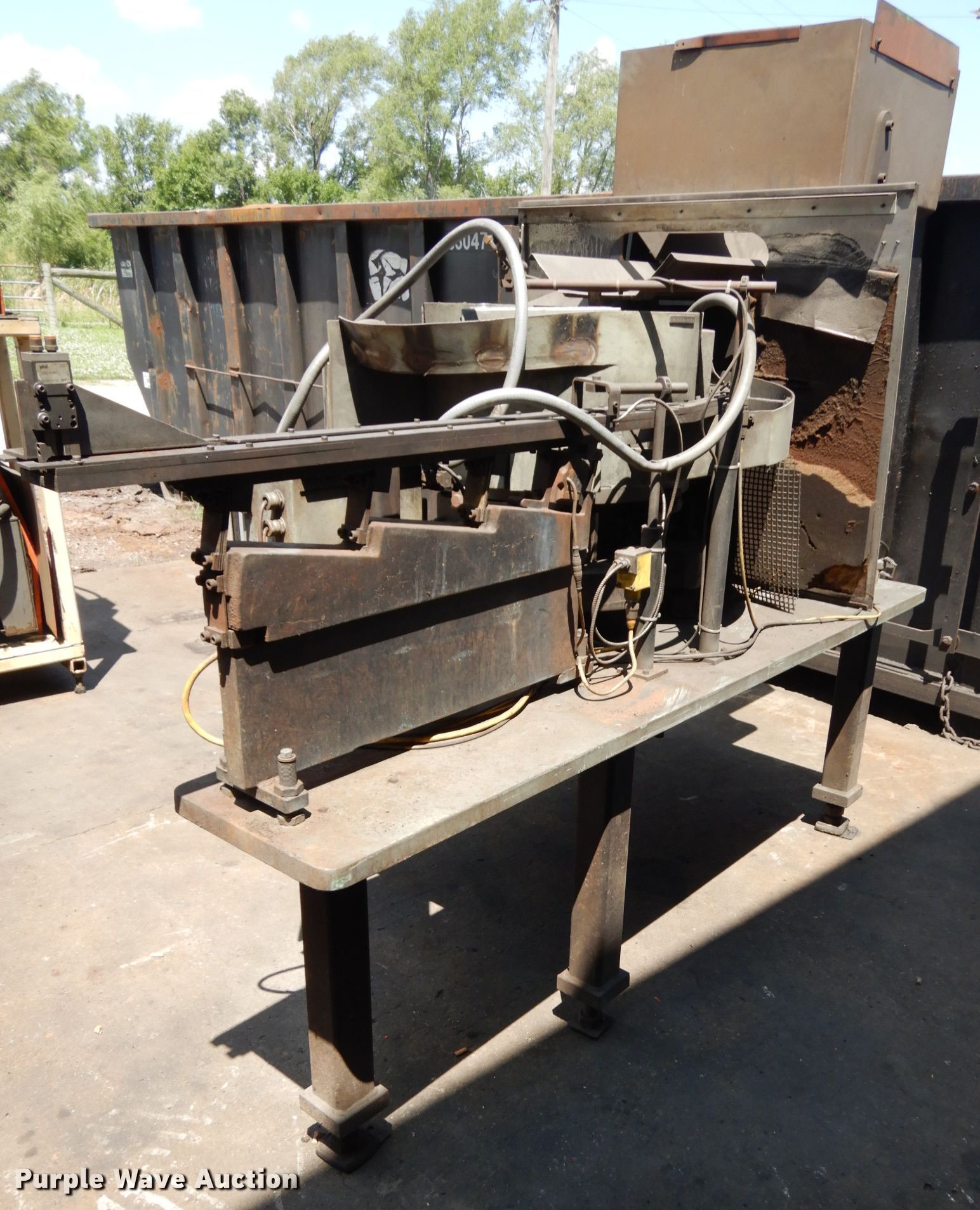 Vibromatic H003 vibratory sorter in Hiawatha, KS | Item DO9275 sold ...