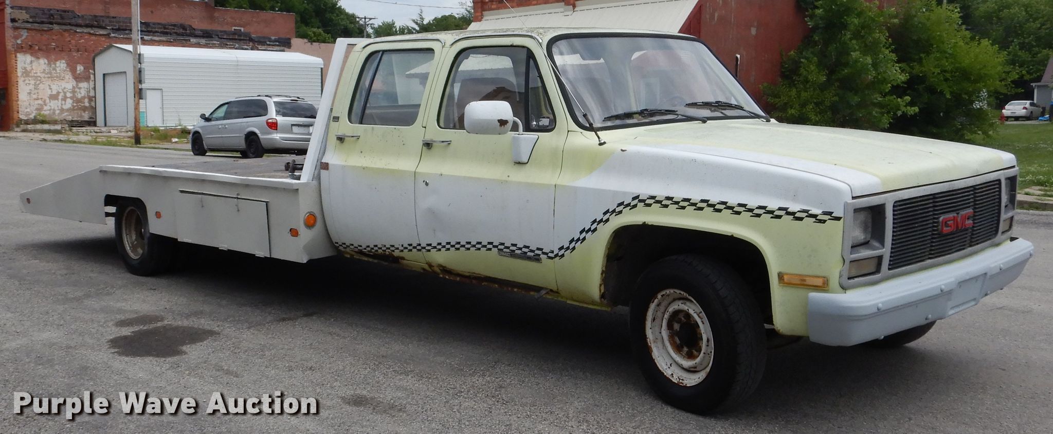 1989 GMC 3500 CrewCab wedge flatbed tow truck in Leeton, MO | Item ...