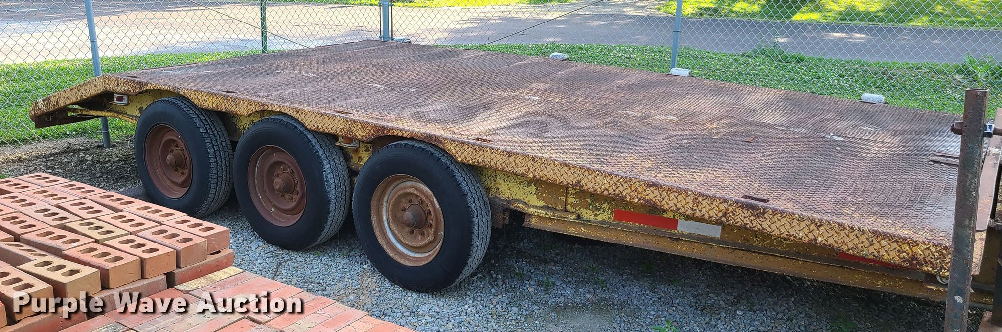 1980 utility trailer in Sedalia, MO | Item GT9140 sold | Purple Wave