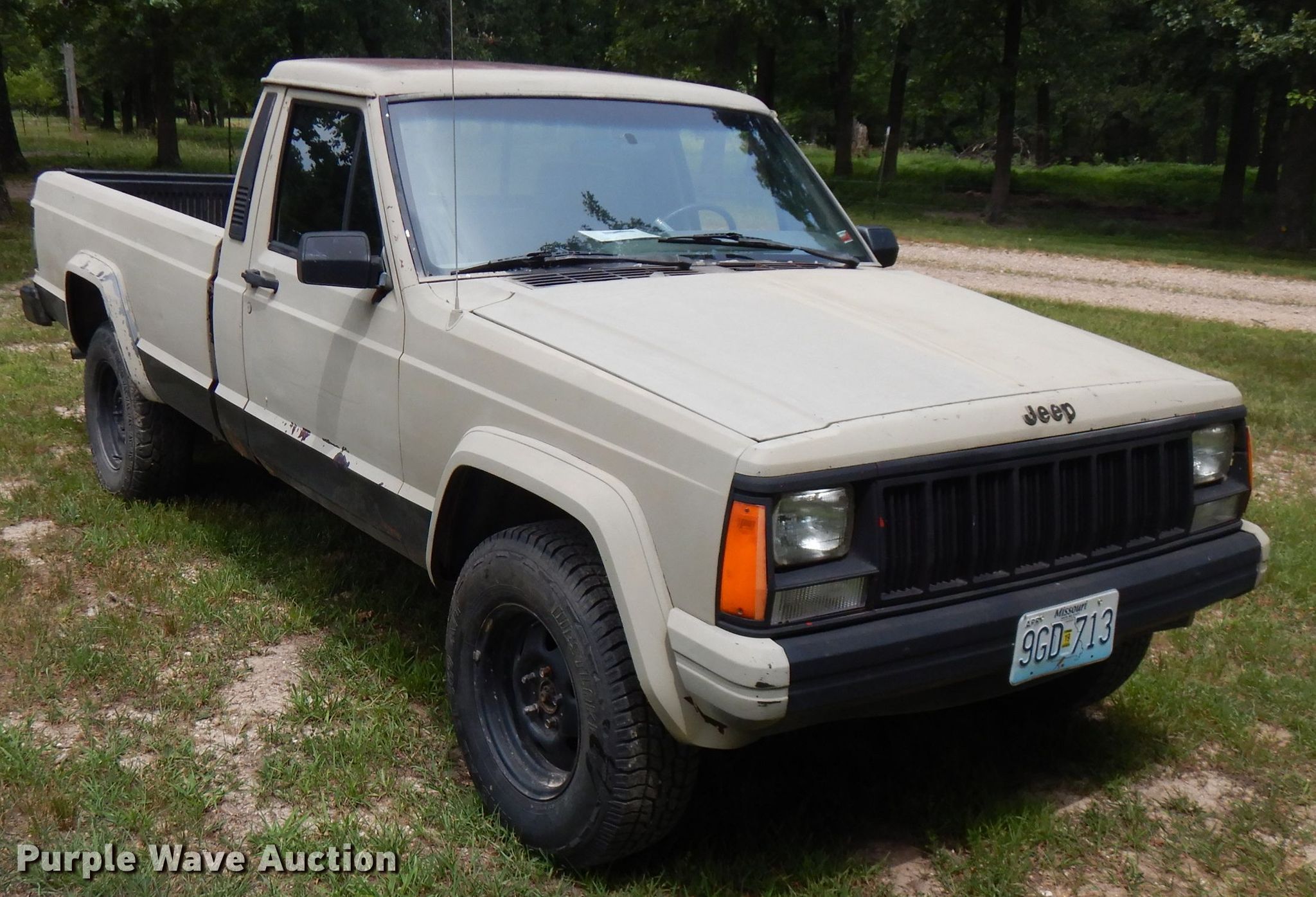 1991 Jeep Comanche pickup truck in Lebanon, MO | Item HG9090 sold ...