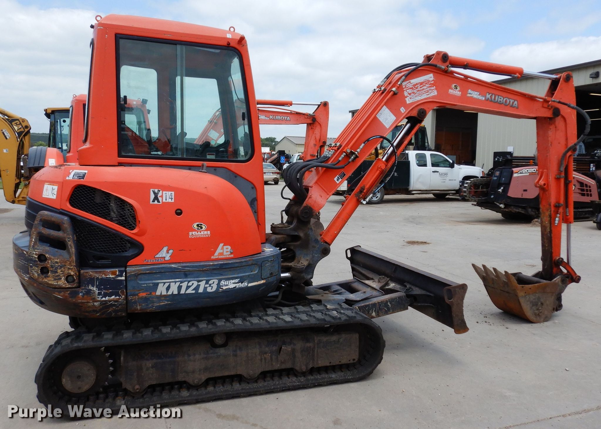 2006 Kubota KX121-3 mini excavator in Manhattan, KS | Item DJ4270 sold | Purple Wave