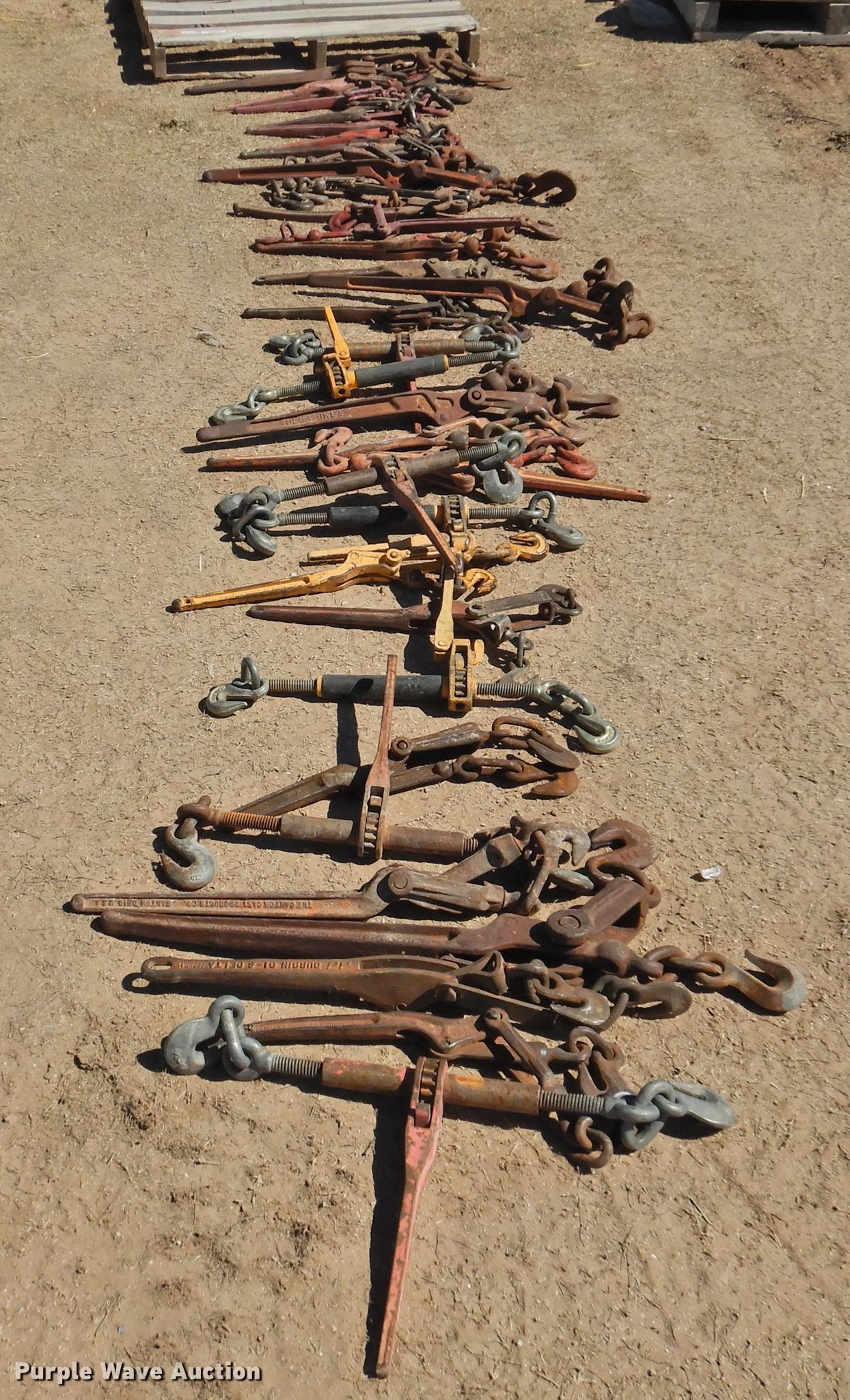 (33) chain boomers in Spearman, TX | Item GN9781 sold | Purple Wave