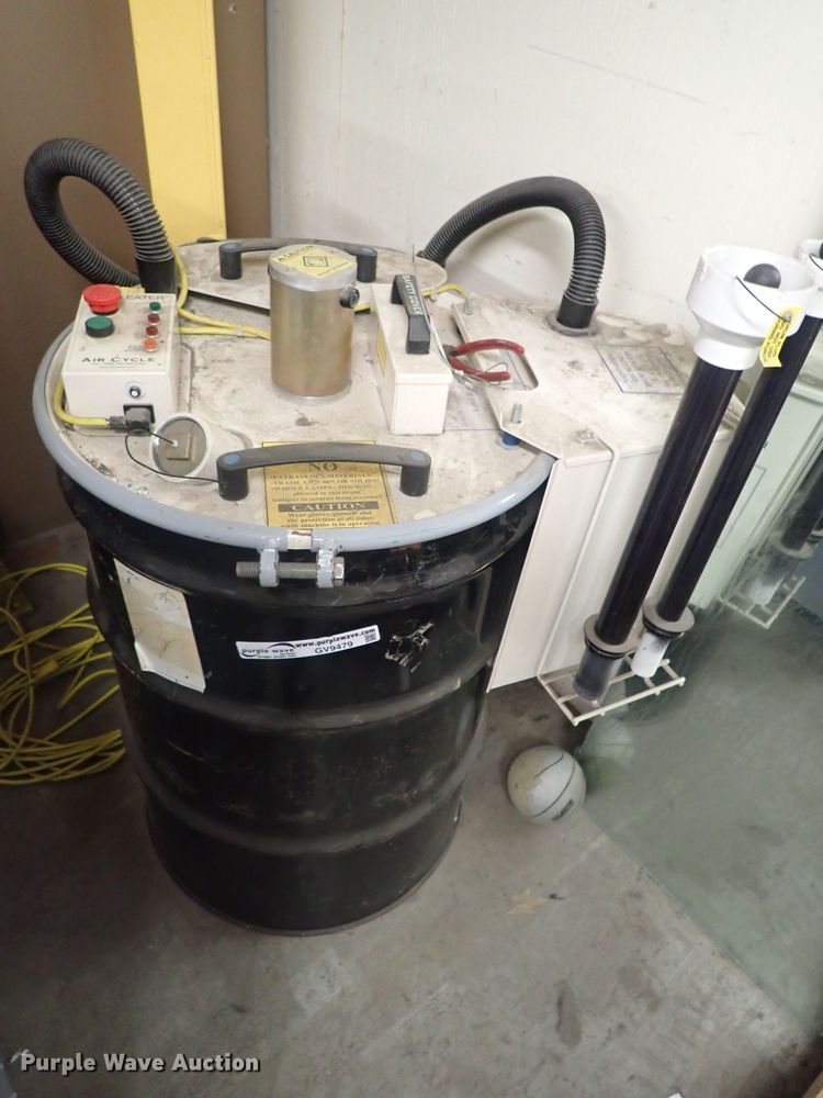 Air Cycle 55 bulb eater in Wichita, KS | Item GV9479 sold | Purple Wave