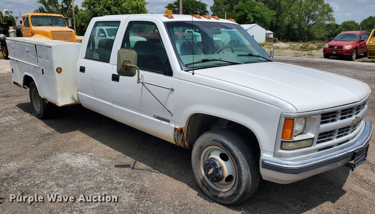1998 Chevrolet Cheyenne 3500 Crew Cab utility bed pickup truck in ...