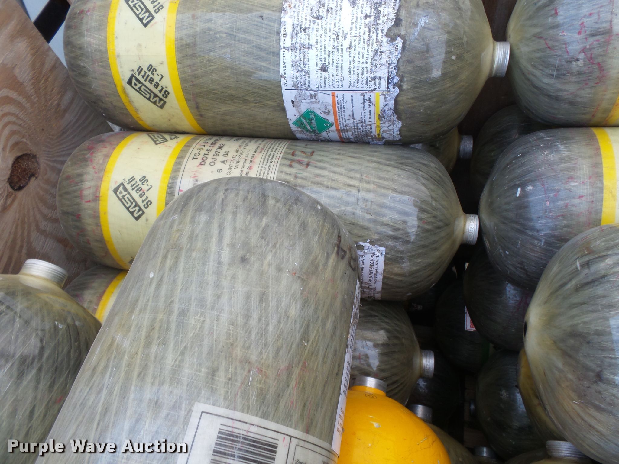 MSA L30 air tanks in Perryville, MO | Item DH3822 sold | Purple Wave