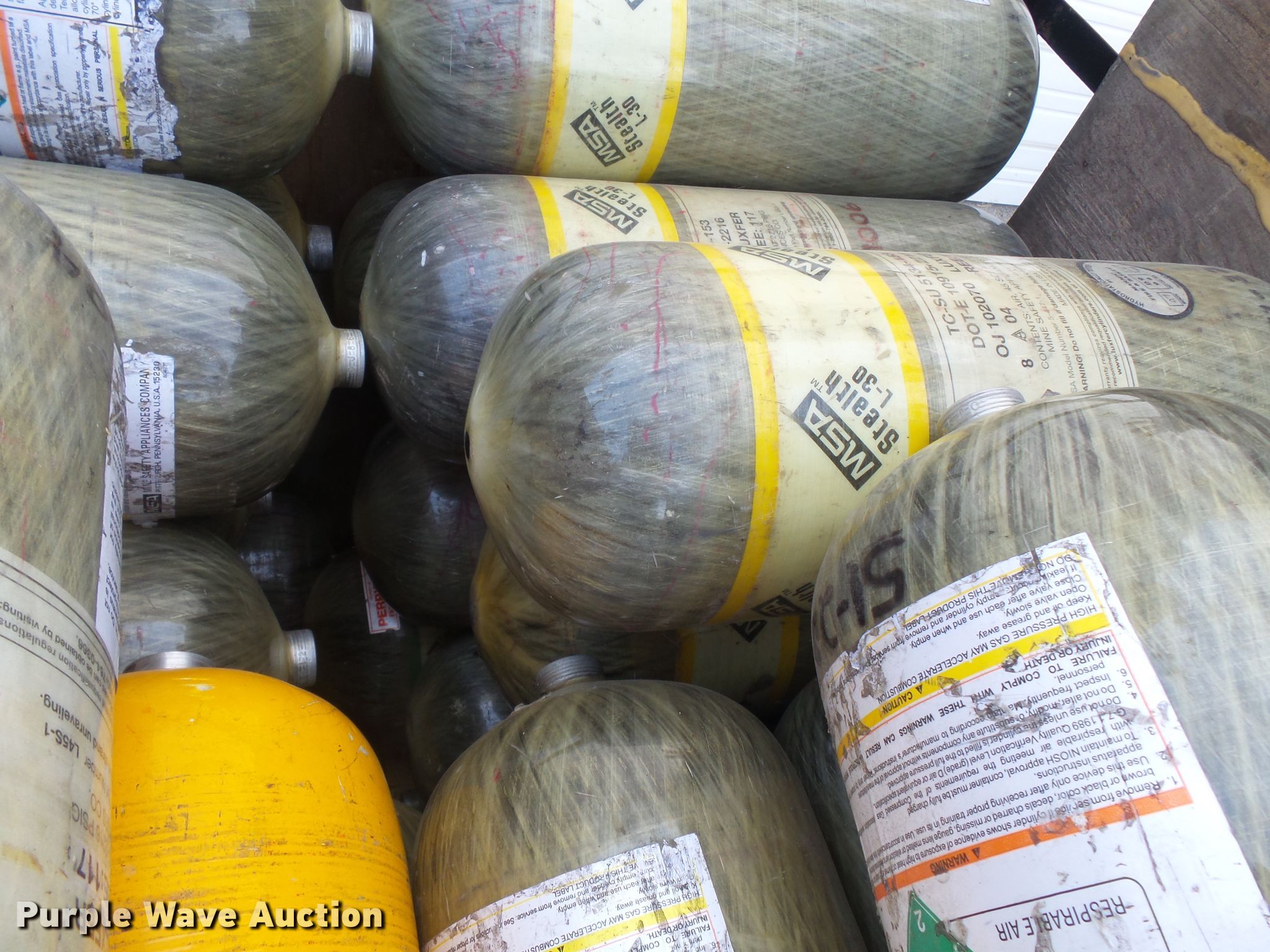 MSA L30 air tanks in Perryville, MO | Item DH3822 sold | Purple Wave