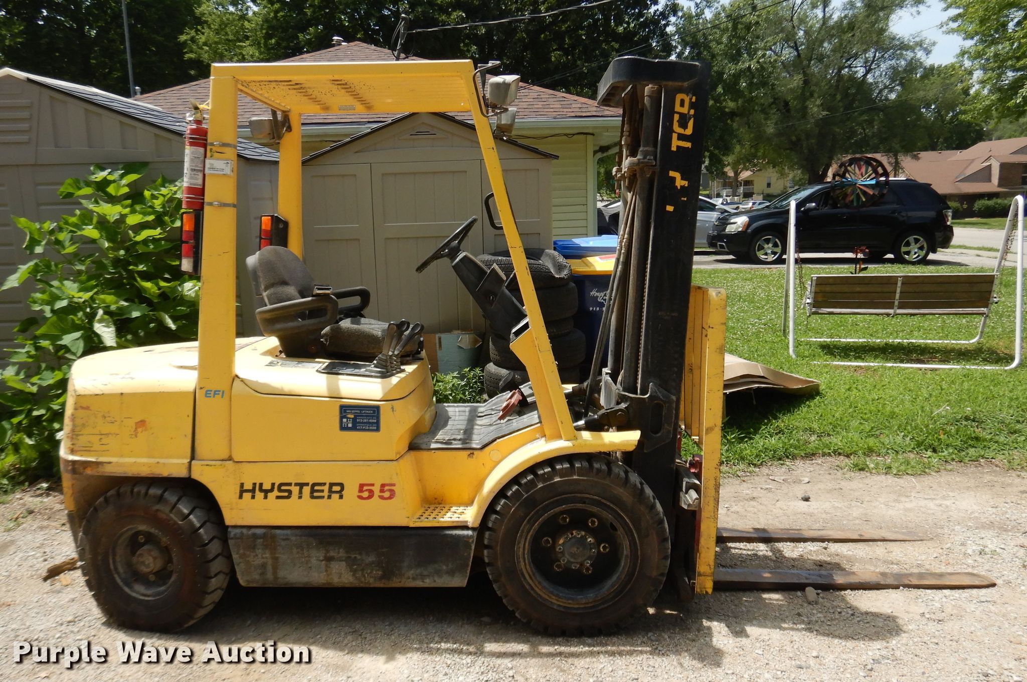 Hyster H55XM forklift in Tonganoxie, KS | Item DG7995 sold | Purple Wave