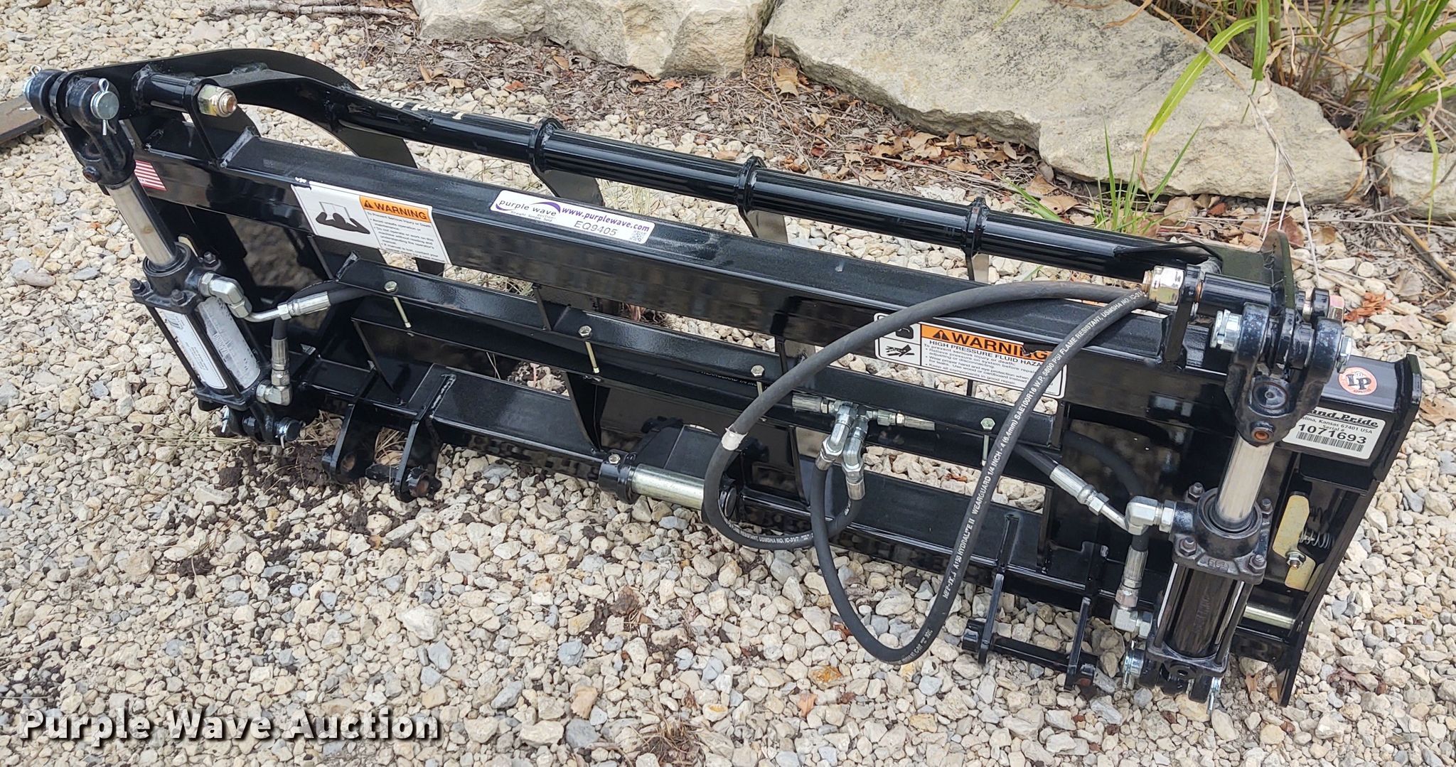 (2) loader attachments in Leon, KS | Item EQ9405 sold | Purple Wave