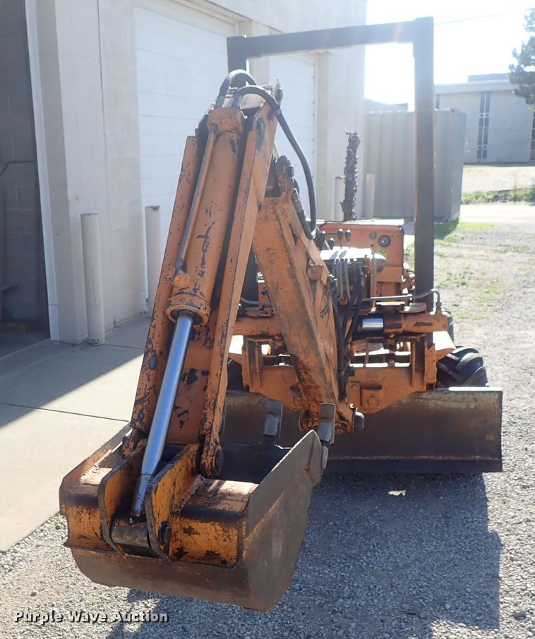 Case Davis Fleetline 30+4 trencher in Wichita, KS | Item DG2389 sold ...