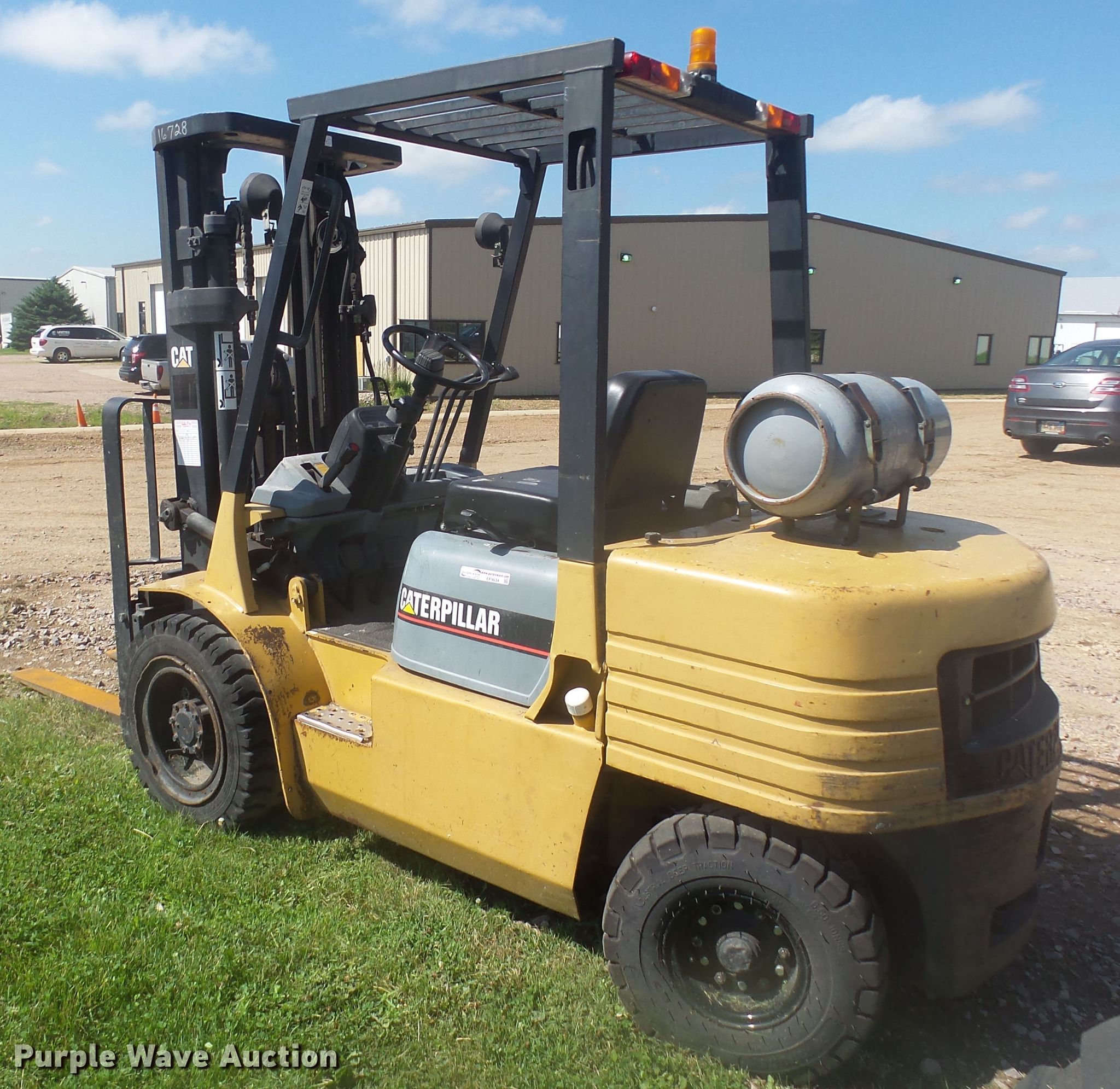 Caterpillar GP30 forklift in Sioux Falls, SD | Item EF9634 sold ...