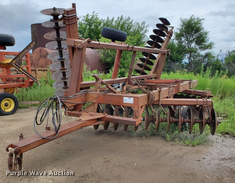 CrustBuster tandem off-set disk in Kanopolis, KS | Item DF7524 sold ...