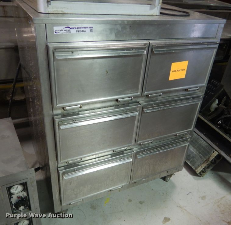 Thermotainer 1306B warmer in Ottumwa, IA | Item FK9462 sold | Purple Wave