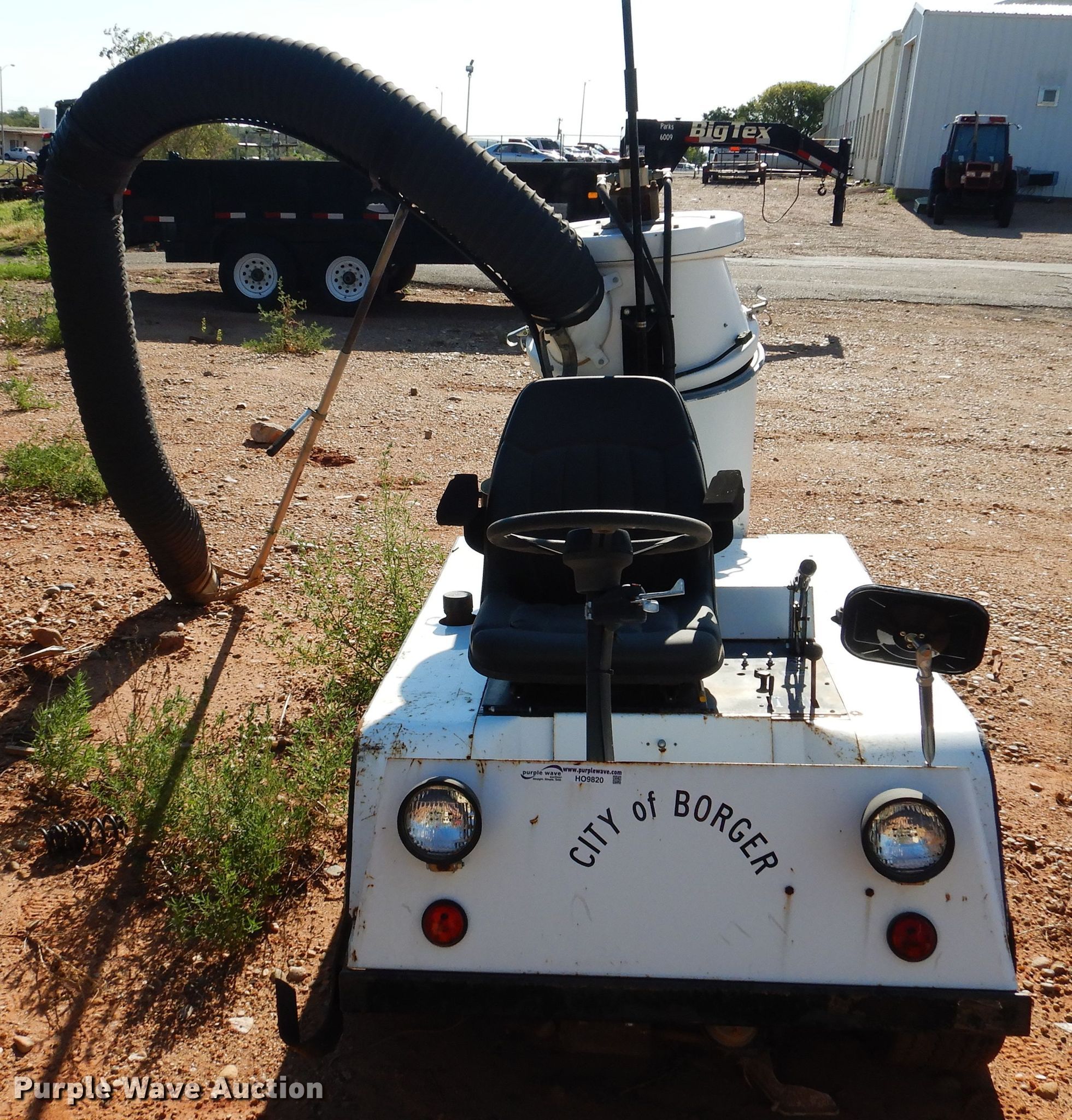 Elephant Vac lawn and leaf vacuum in Borger, TX | Item HO9820 sold ...