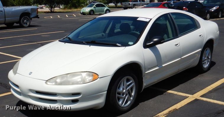 2000 Dodge Intrepid in Manhattan, KS | Item DE2454 sold | Purple Wave