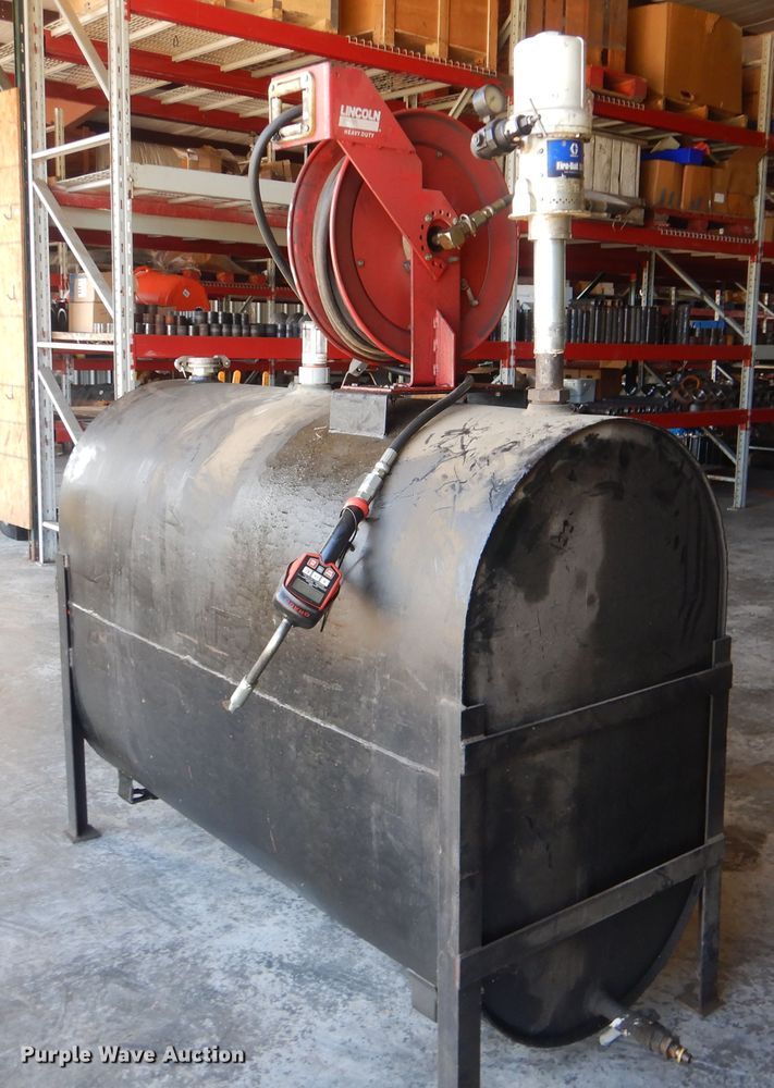 Morrison Dubuque oil tank in Shamrock, OK | Item HJ9860 sold | Purple Wave