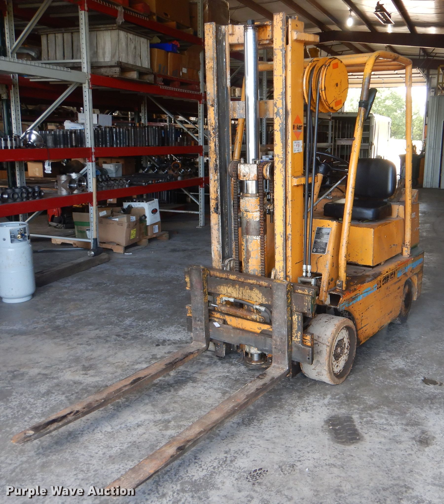 Baker FMD-055 forklift in Shamrock, OK | Item HJ9858 sold | Purple Wave