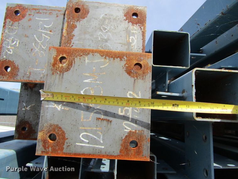 (20) steel uprights in Dubuque, IA | Item GQ9060 sold | Purple Wave