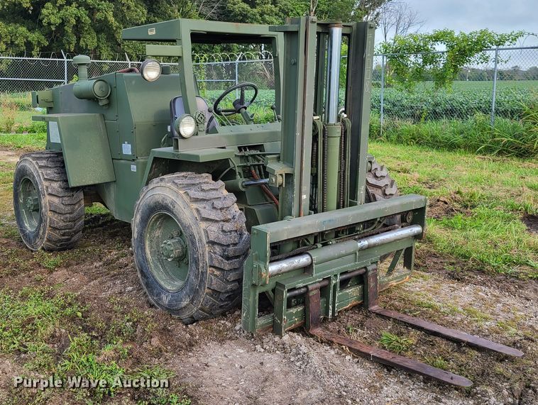 U.S. Army M4K forklift in Kearney, MO | Item EZ9131 sold | Purple Wave
