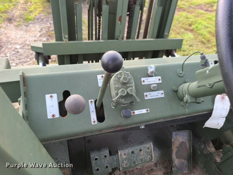 U.S. Army M4K forklift in Kearney, MO | Item EZ9131 sold | Purple Wave