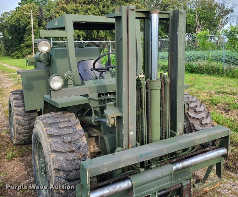 U.S. Army M4K forklift in Kearney, MO | Item EZ9131 sold | Purple Wave