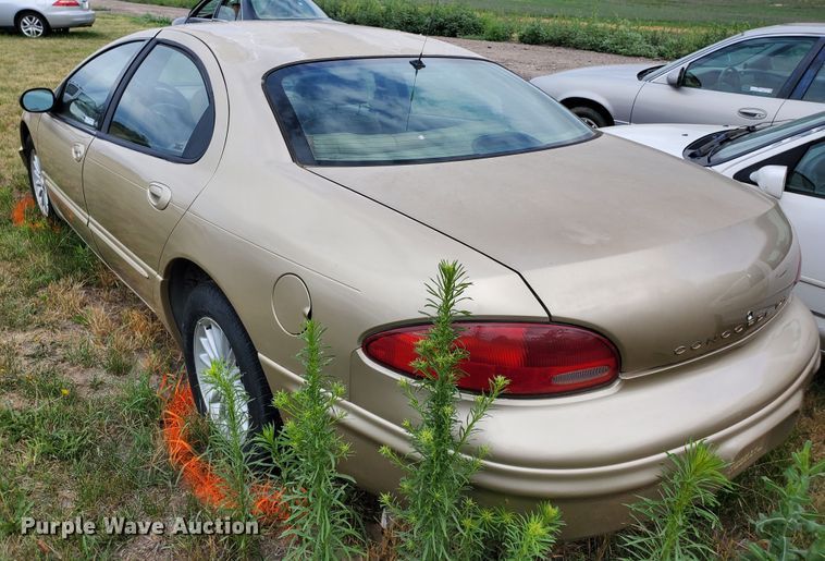1998 Chrysler Concorde LXI in Norton, KS | Item HK9171 sold | Purple Wave