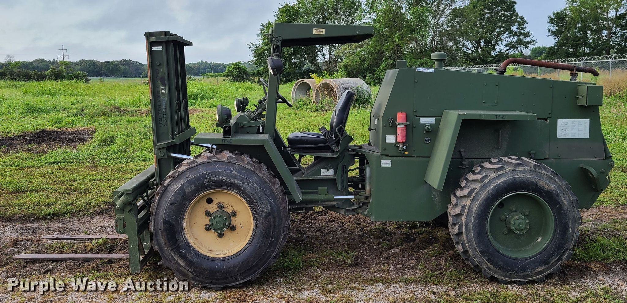 U.S. Army M4K forklift in Kearney, MO | Item EZ9131 sold | Purple Wave