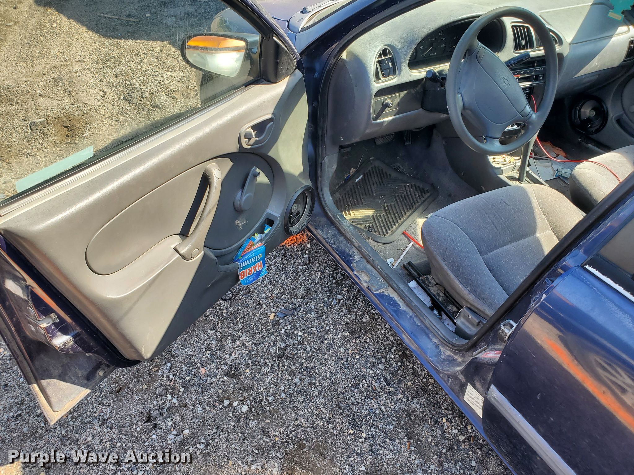 2000 Chevrolet Metro in Norton, KS | Item HK9176 sold | Purple Wave