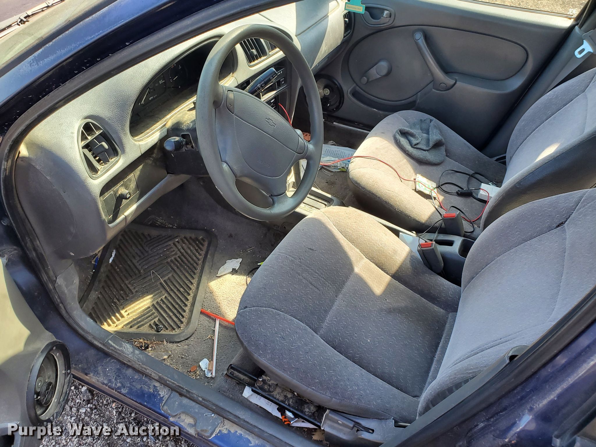 2000 Chevrolet Metro in Norton, KS | Item HK9176 sold | Purple Wave
