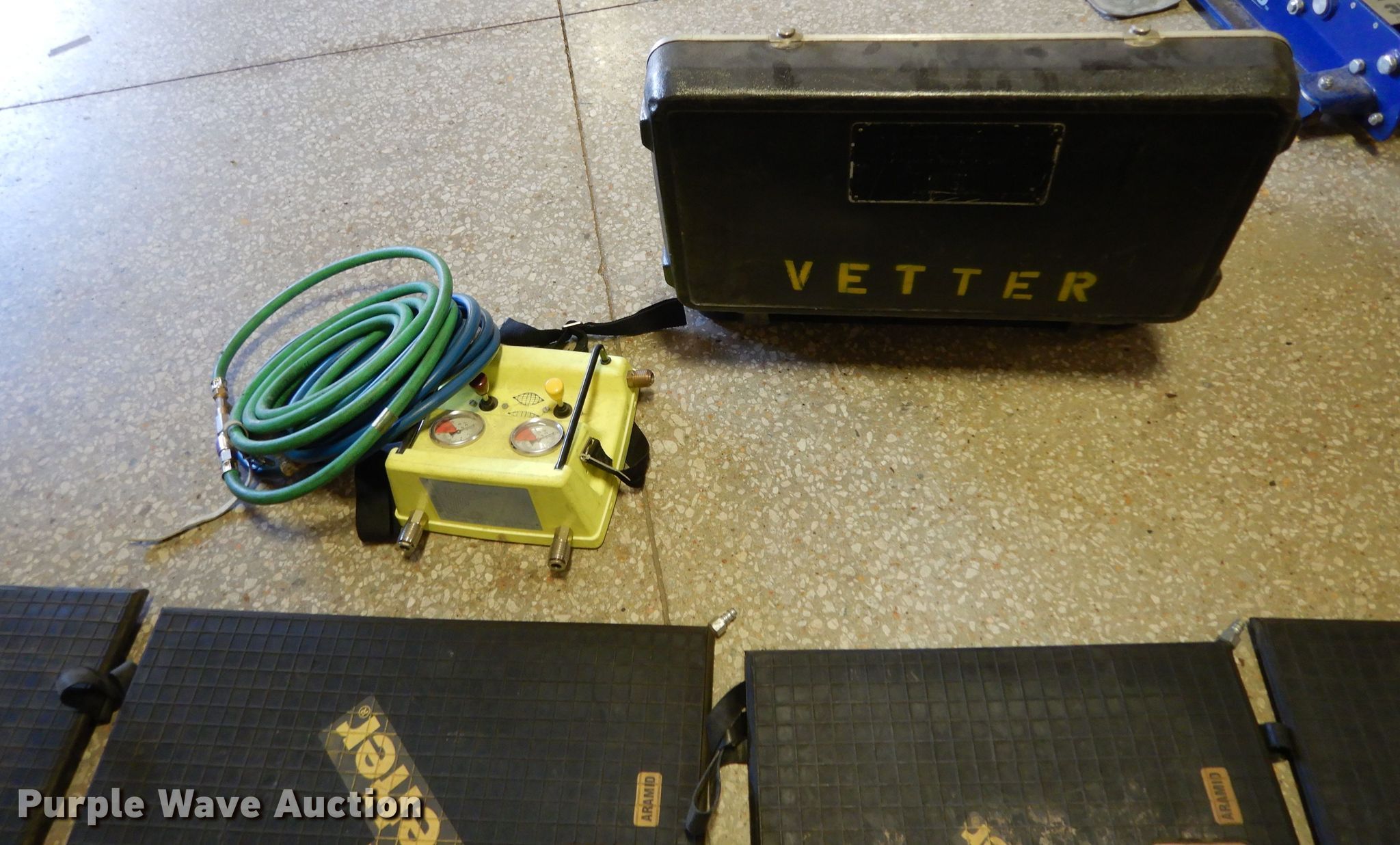 Vetter vehicle rescue air bag in Emporia, KS | Item HY9560 sold ...