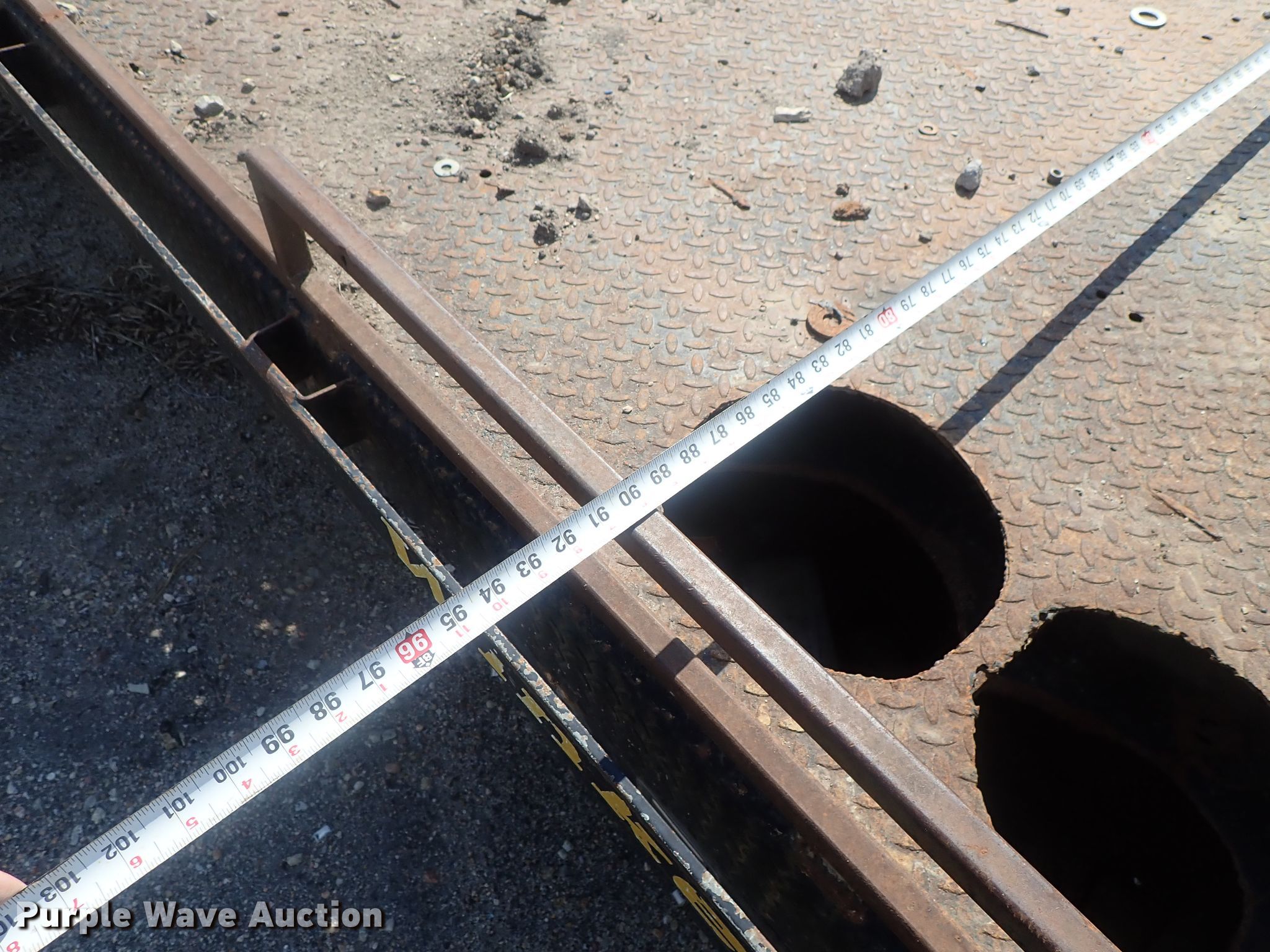 Winkel steel flatbed in Hutchinson, KS | Item DI4635 sold | Purple Wave