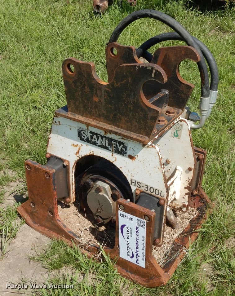 Stanley HS3000 plate compactor in Eureka, KS | Item DF5283 sold ...