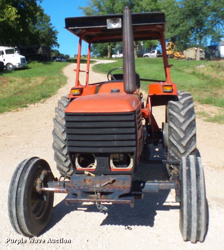 Memo M451 tractor in Tebbetts, MO | Item DG2056 sold | Purple Wave