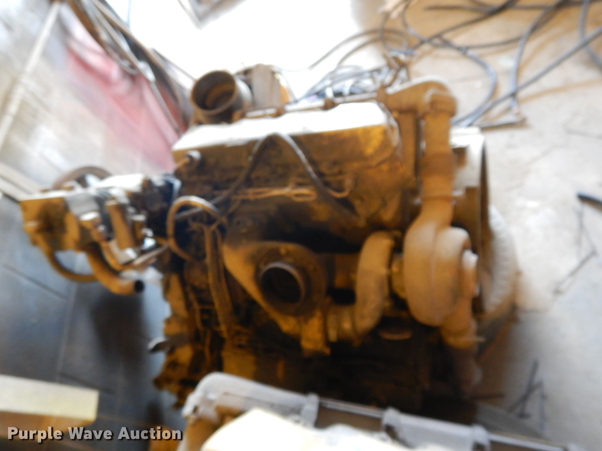 Caterpillar 3208 V8 diesel engine in Topeka, KS | Item DI7504 sold ...