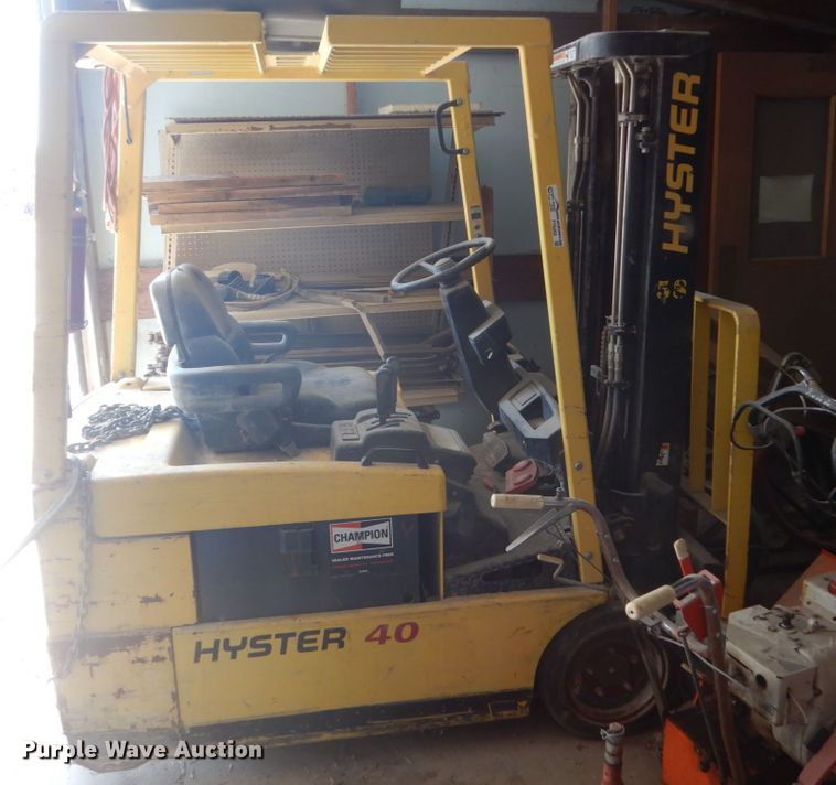 Hyster 40 forklift in Duncombe, IA | Item FT9202 sold | Purple Wave