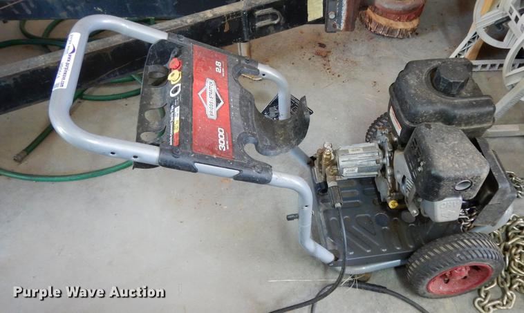 Briggs & Stratton pressure washer in Jefferson, TX | Item HR9514 sold ...