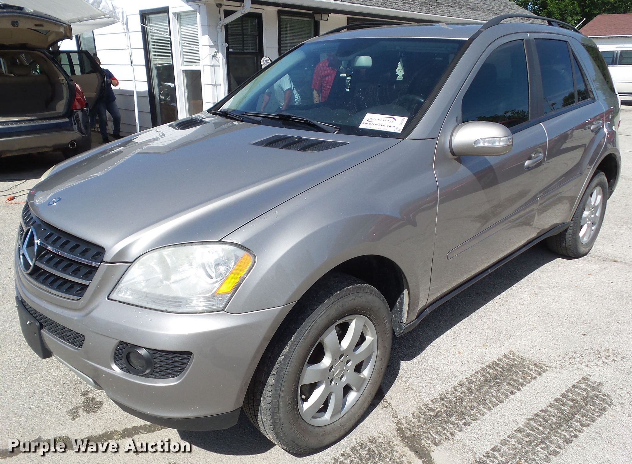 2007 Mercedes Benz ML350 SUV in Perry, IA | Item DF0844 sold | Purple Wave